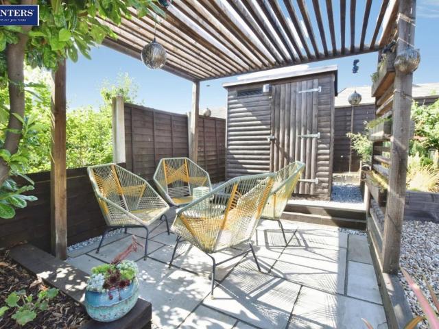3 bed house for sale