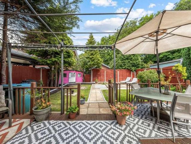 3 bed house for sale