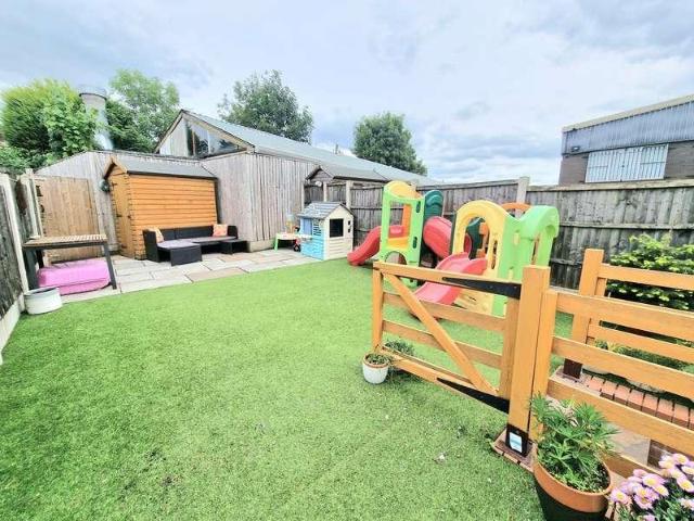 3 bed house for sale