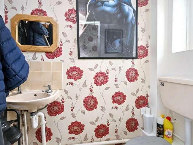 3 bed house for sale