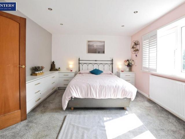 3 bed house for sale