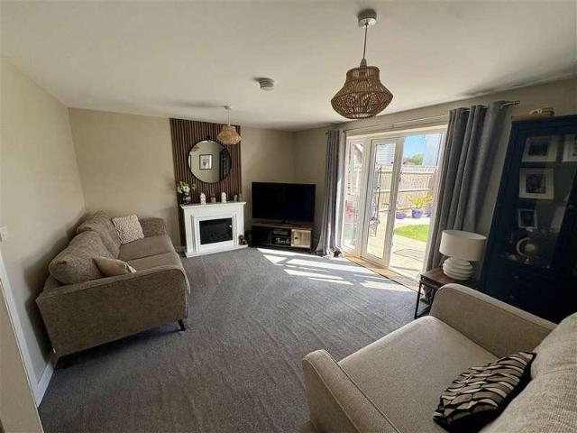 3 bed house for sale