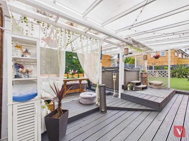 3 bed house for sale
