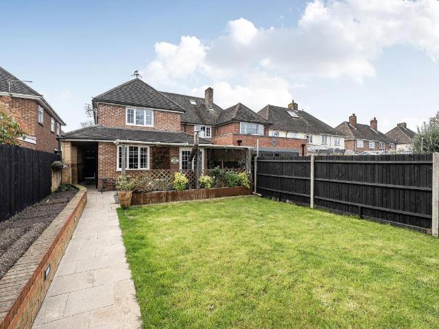 3 bed house for sale