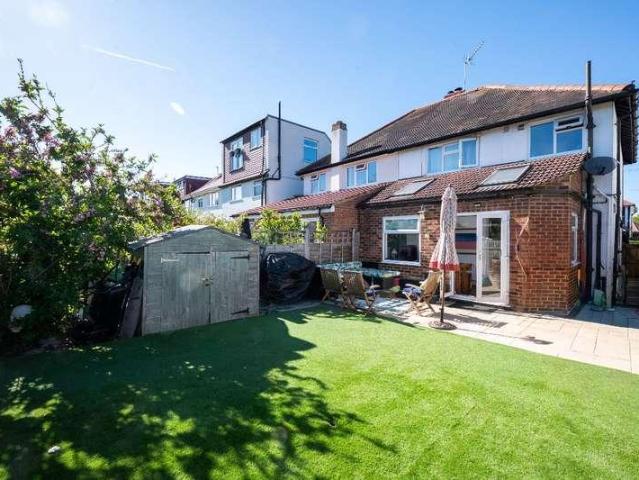 3 bed house for sale