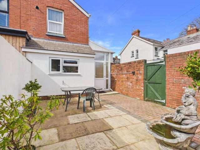 3 bed house for sale