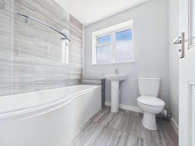 3 bed house for sale