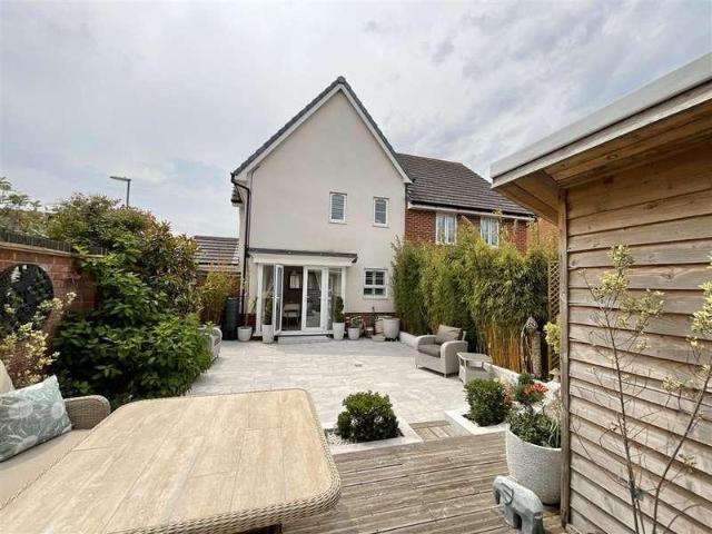 3 bed house for sale