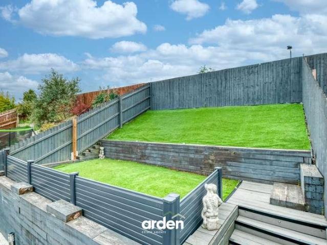 3 bed house for sale