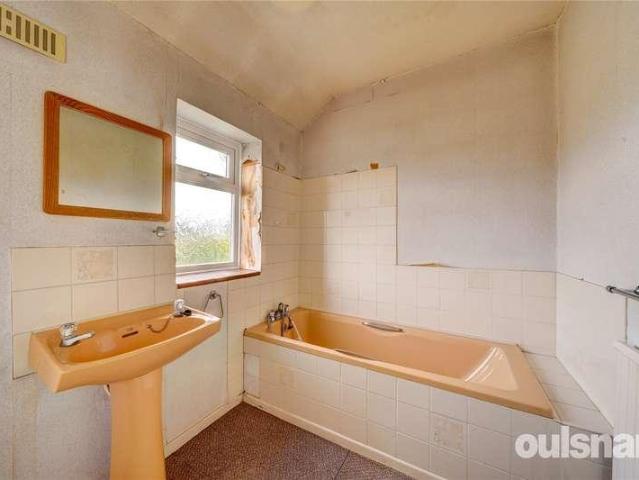 3 bed house for sale
