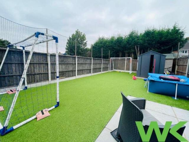 3 bed house for sale