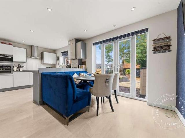 3 bed house for sale