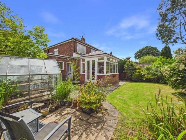 3 bed house for sale