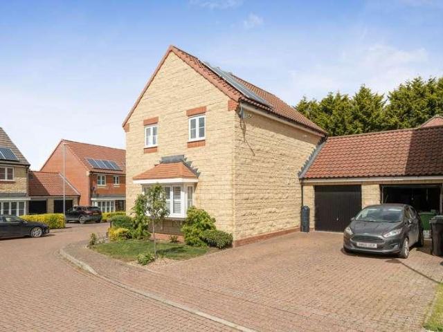 3 bed house for sale