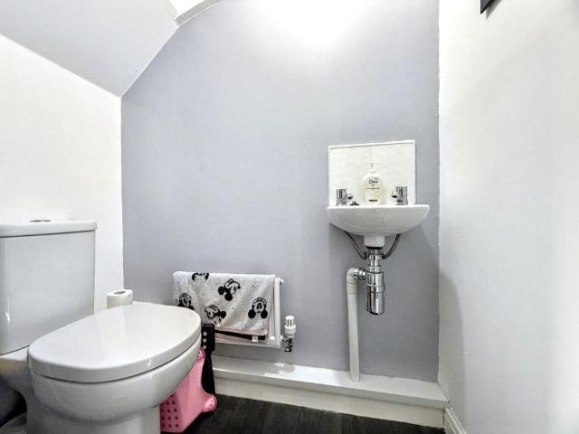 3 bed house for sale