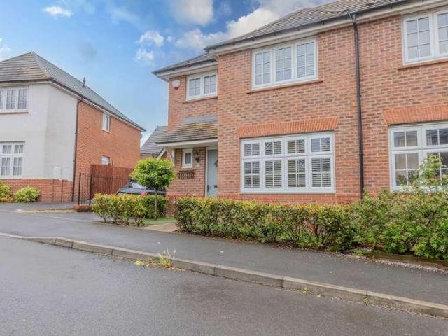 3 bed house for sale