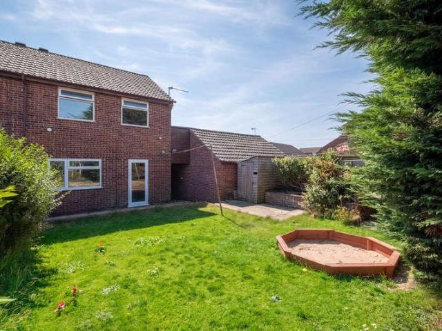 3 bed house for sale