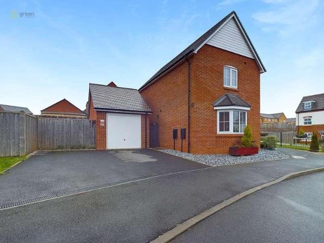3 bed house for sale