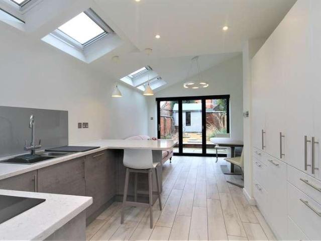 3 bed house for sale