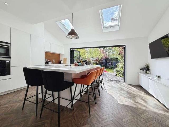 3 bed house for sale