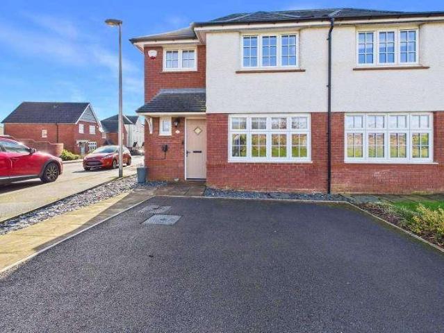 3 bed house for sale