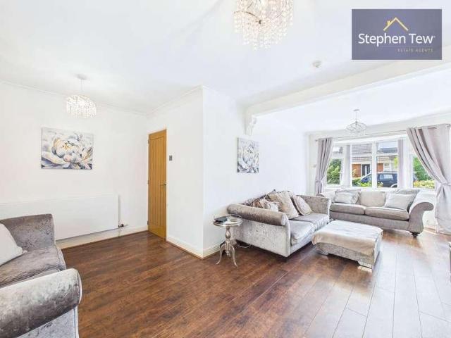 3 bed house for sale