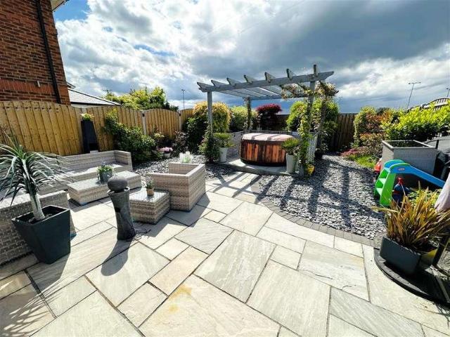 3 bed house for sale