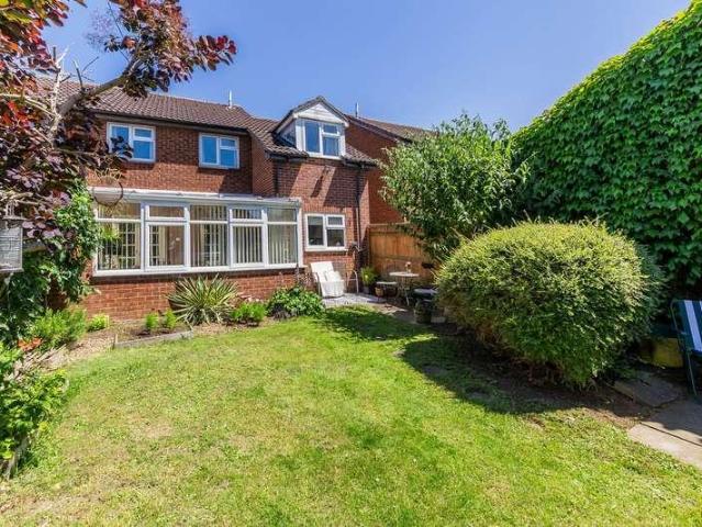 3 bed house for sale
