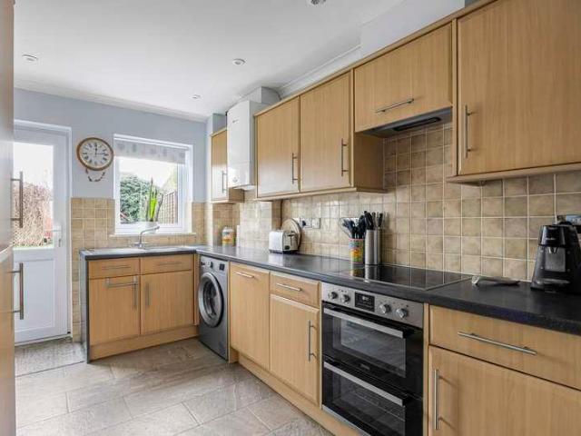 3 bed house for sale