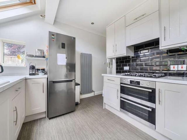 3 bed house for sale