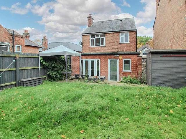 3 bed house for sale