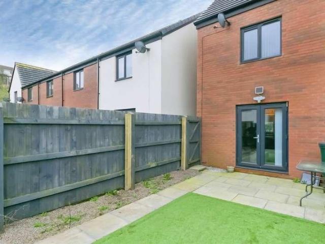3 bed house for sale
