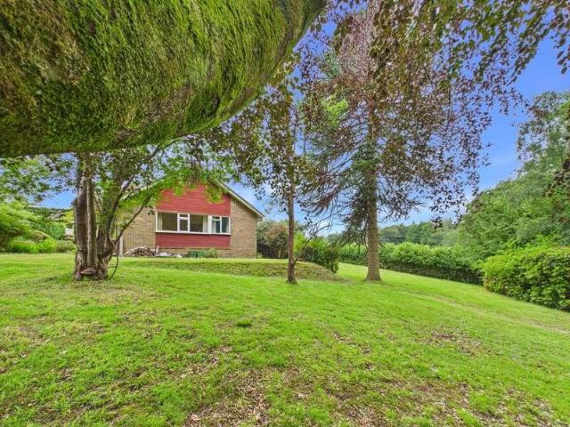 3 bed house for sale
