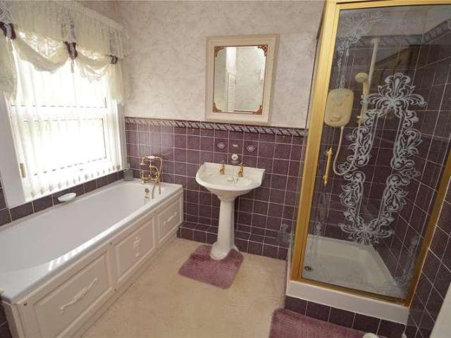 3 bed house for sale