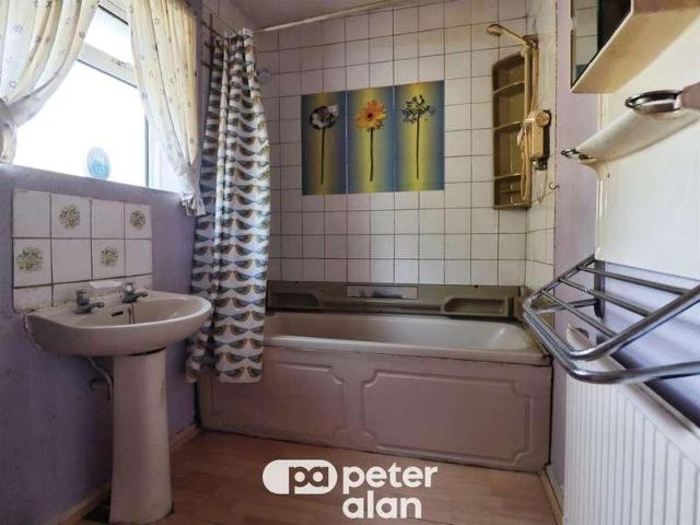 3 bed house for sale
