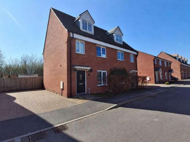 3 bed house for sale