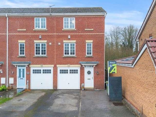 3 bed house for sale