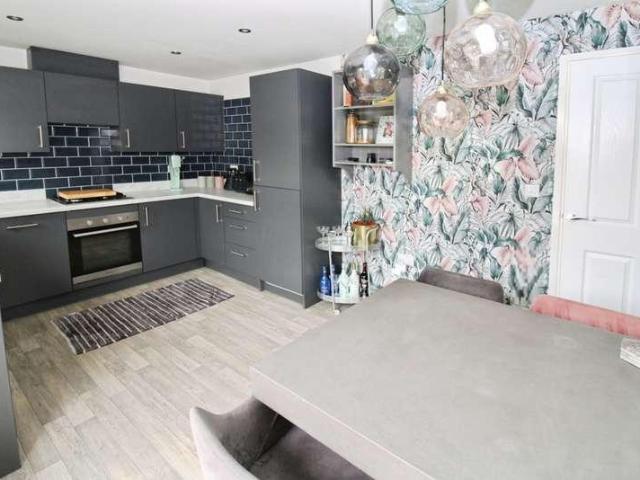 3 bed house for sale