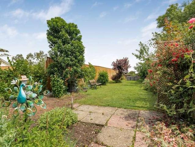 3 bed house for sale