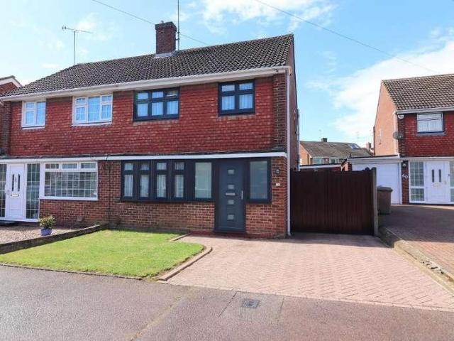 3 bed house for sale