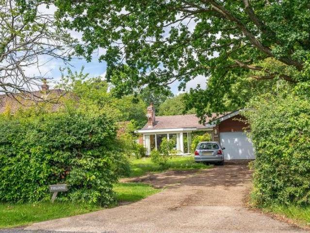 3 bed house for sale