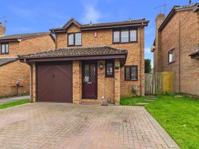 3 bed house for sale