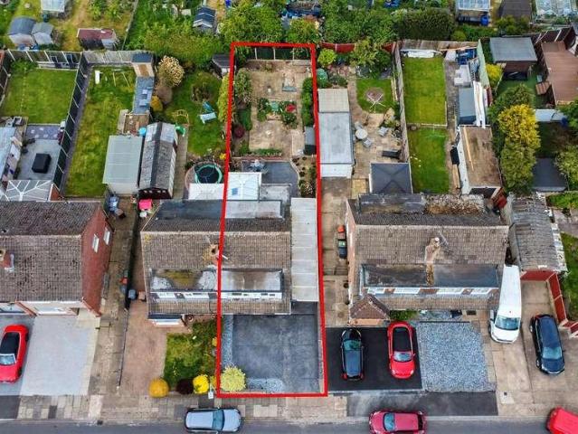 3 bed house for sale