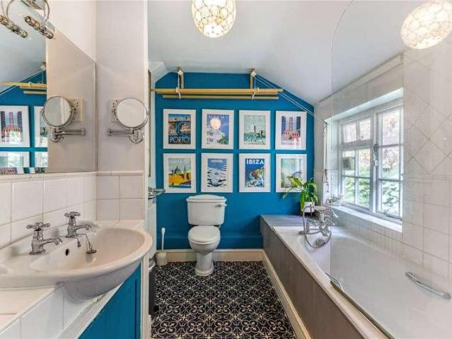 3 bed house for sale
