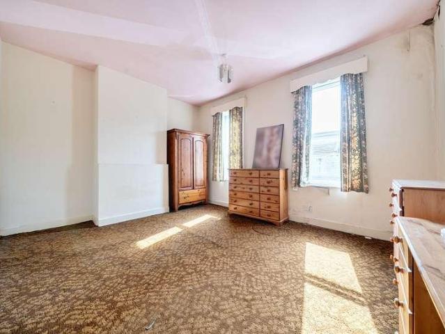 3 bed house for sale