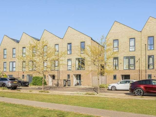 3 bed house for sale