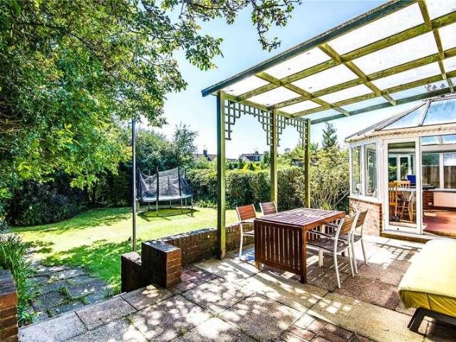3 bed house for sale