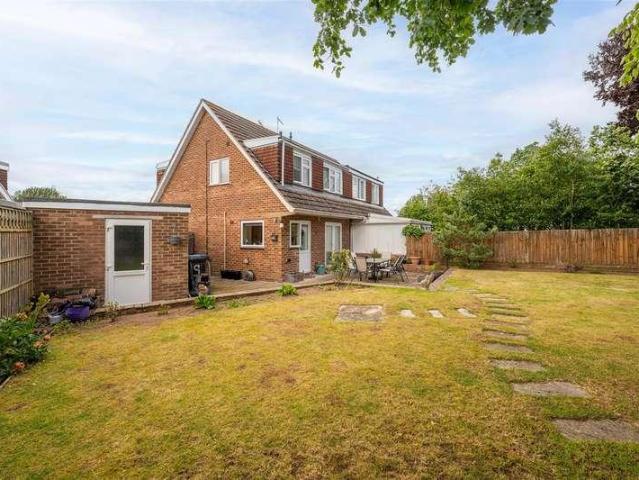 3 bed house for sale