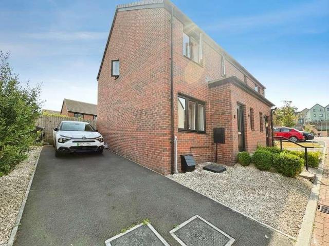 3 bed house for sale