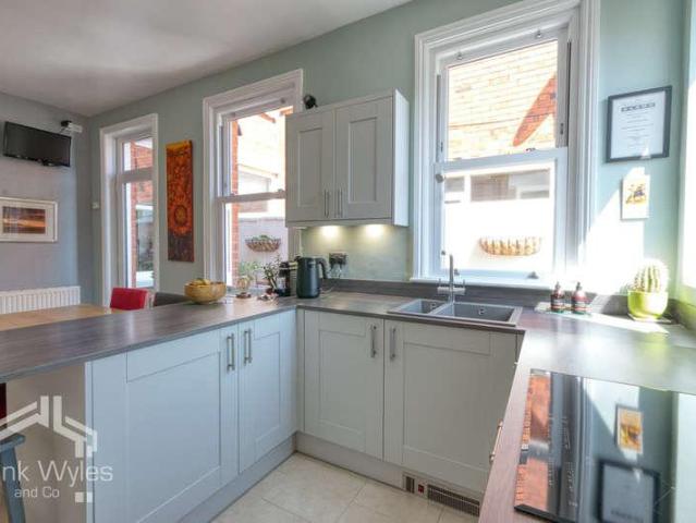 3 bed house for sale